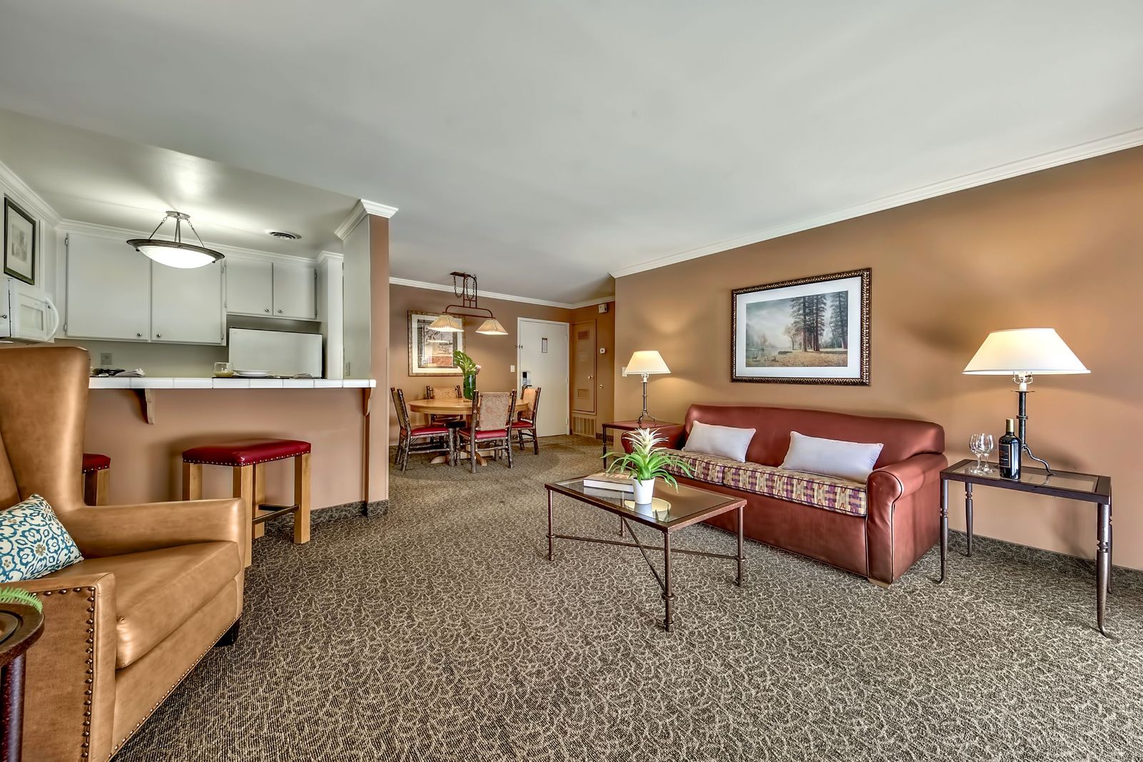 Rooms & Suites at Heavenly Village | Forest Suites Resort