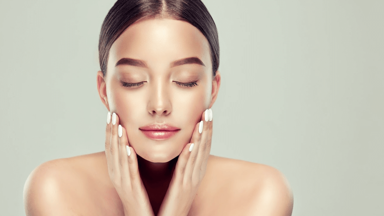 ¿PUEDO OBTENER UNA PIEL DE TEXTURA UNIFORME CON UN TRATAMIENTO FACIAL DIAMONDGLOW™? | GLANZ ...