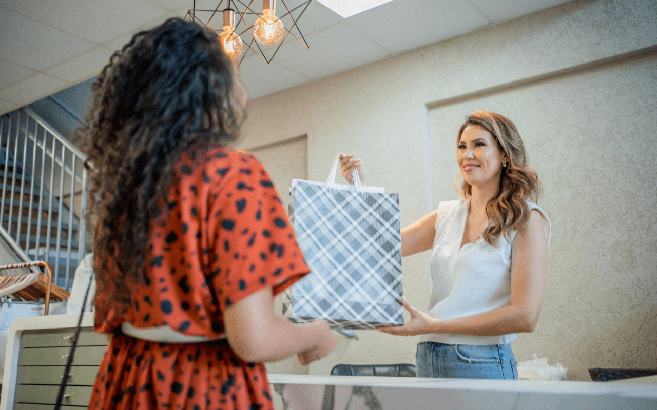Jak napsat skvělý životopis prodavače krok za krokem | S příklady a vzory