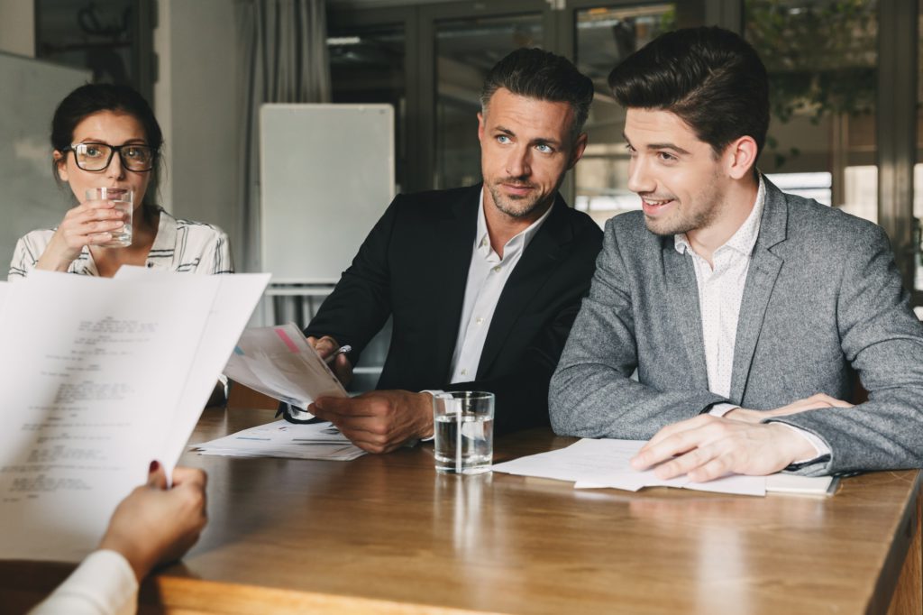 CV directeur financier : Guide de rédaction + modèle gratuit