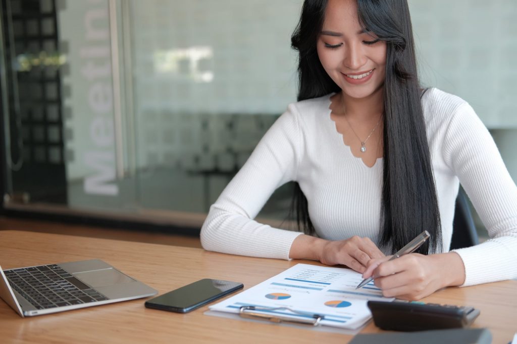 Rédiger un cv chargé de clientèle attractif : les conseils à suivre