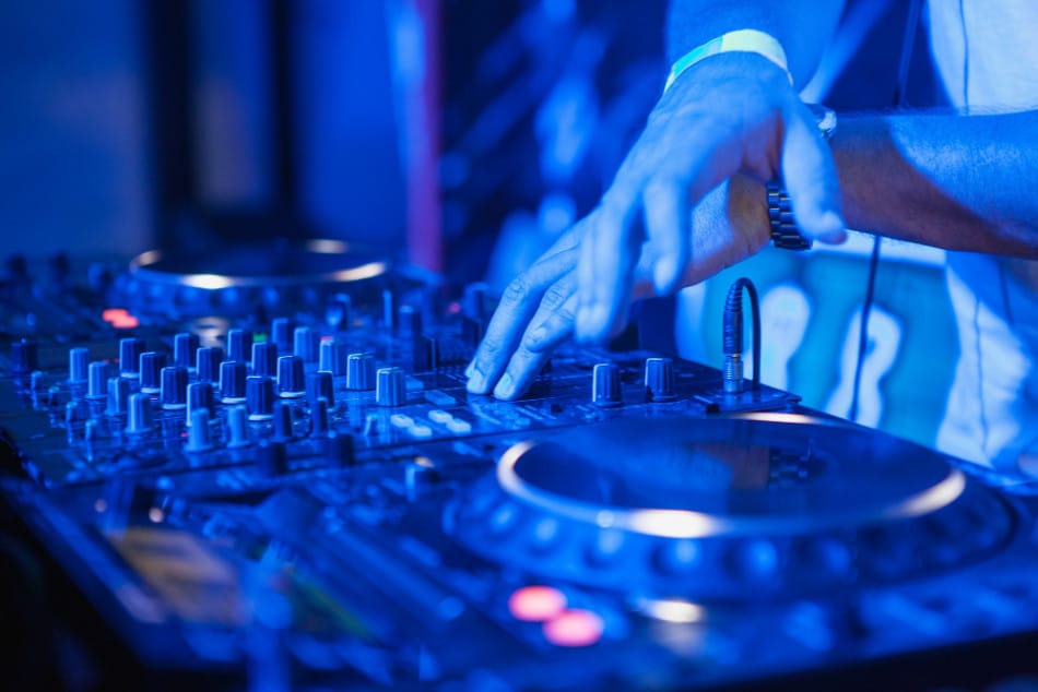 Conseils pour créer un CV DJ sur mesure