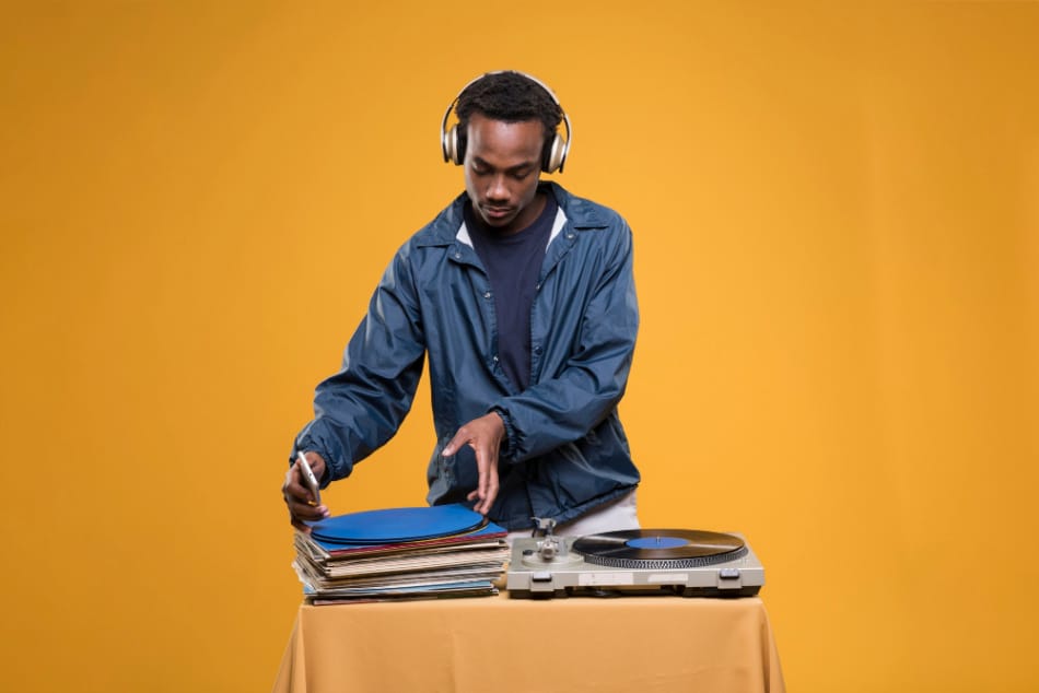 Conseils pour créer un CV DJ sur mesure