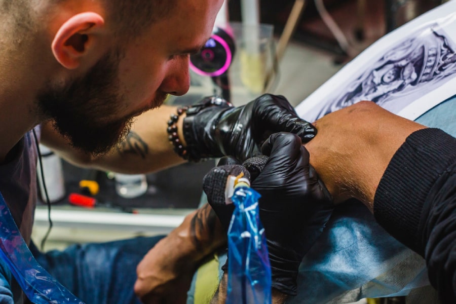 Conseils pour concevoir ou améliorer un CV de tatoueur