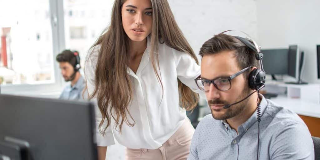 Comment bien rédiger votre cv responsable service client