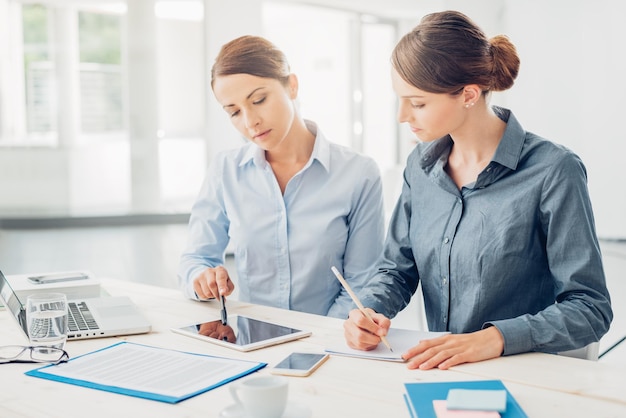 Modèles de CV efficaces pour Technicien Comptable