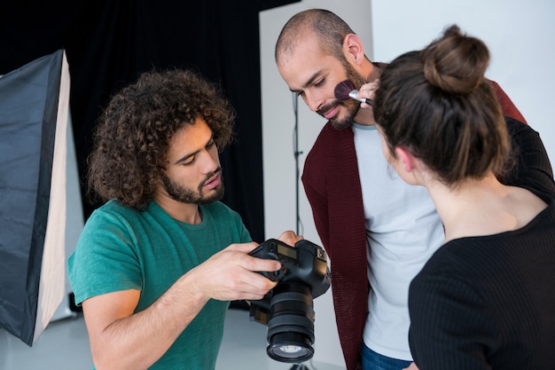 CV Photographe professionnel : Modèles et conseils pour se démarquer