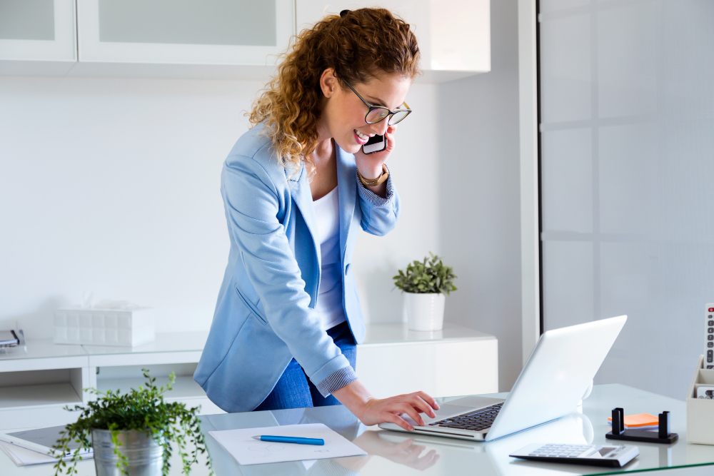 Modèle de CV assistant commercial et conseils de rédaction