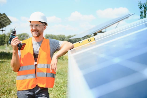 CV Installateur de panneaux photovoltaïques : Modèles et conseils