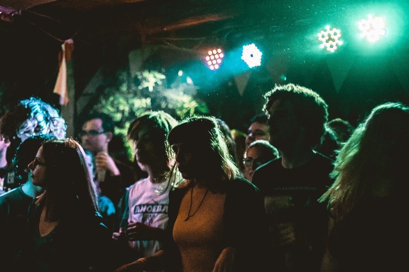 How to Find a Music Promoter & Book Gigs in 2024