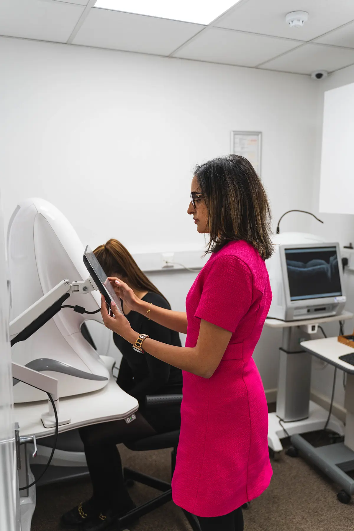 Get in Touch with Pabari Opticians - Your Birmingham Eye Care Experts