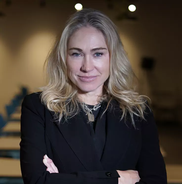 Singularity Expert | Sally Dominguez - Artificial Intelligence + Exponential Thinking