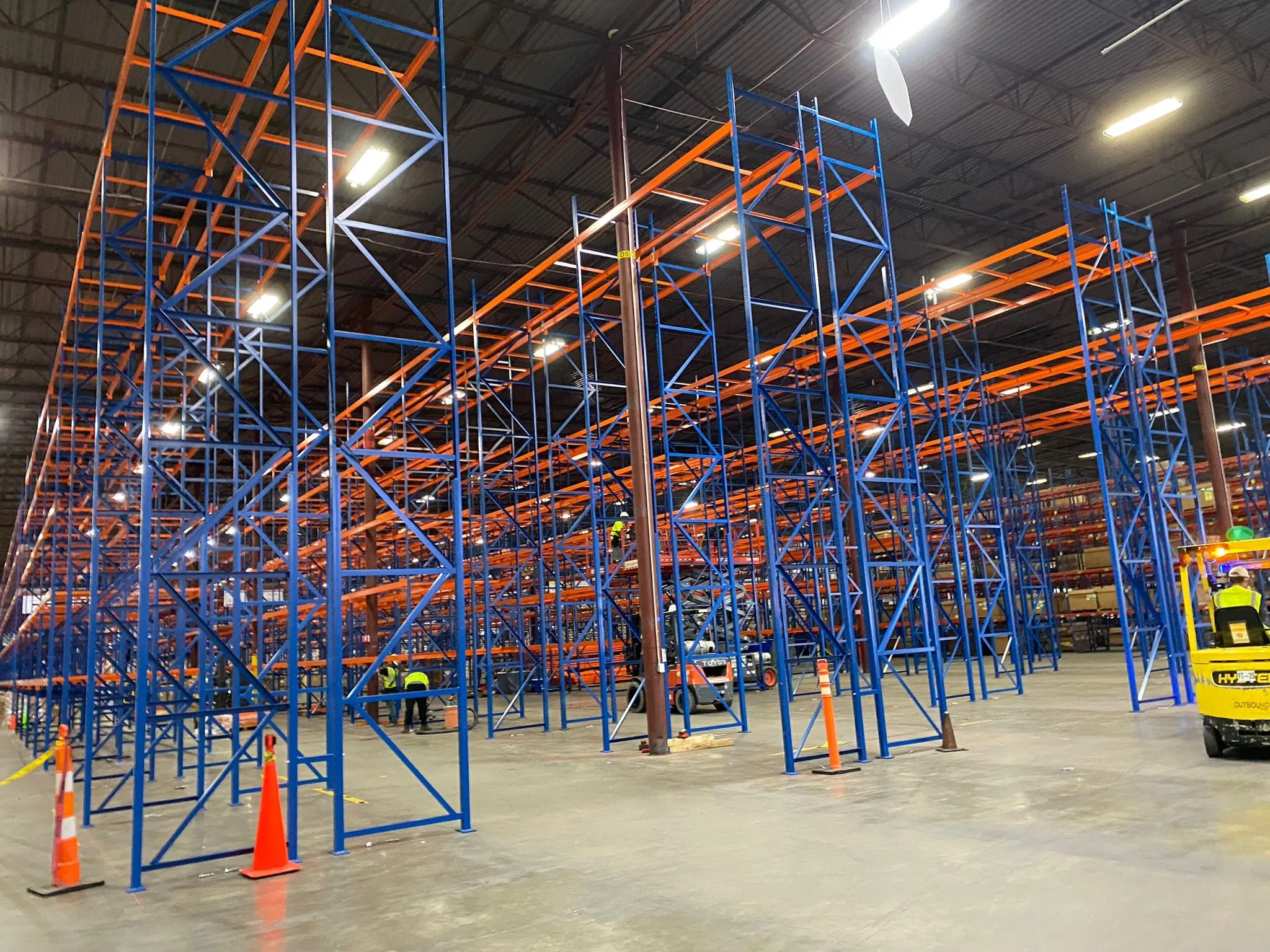 Professional Installers: Pallet Systems & Inplant Solutions