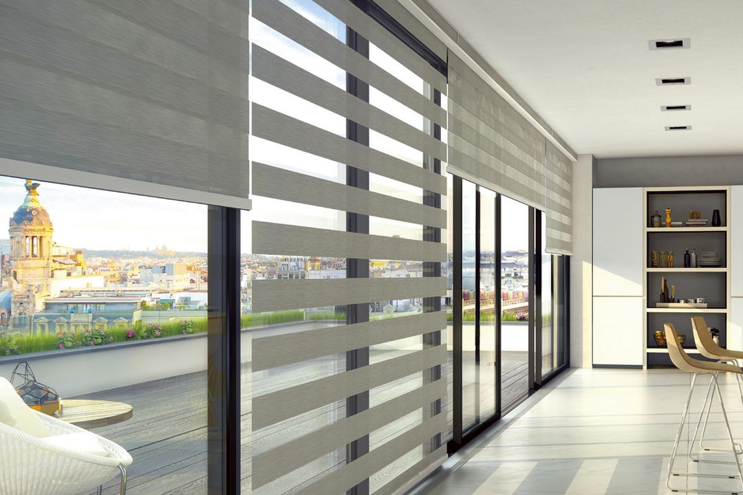 Installation de Stores sur mesure en Île-de-France | Versus Sun