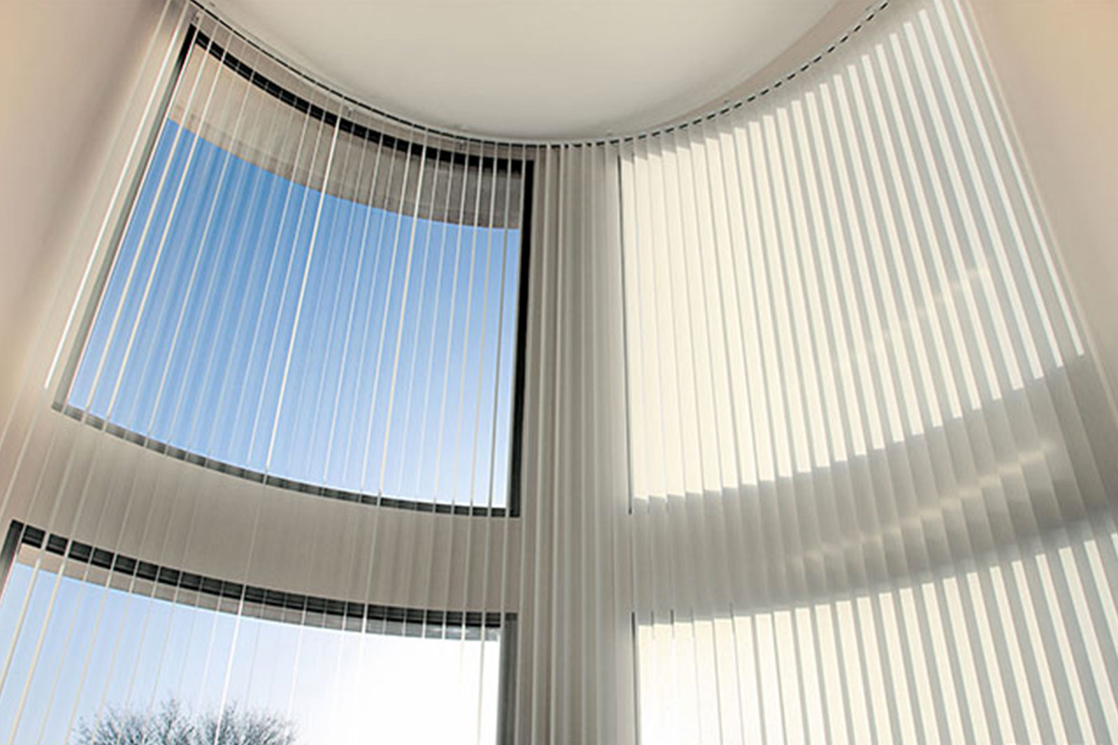 Installation de Stores sur mesure en Île-de-France | Versus Sun