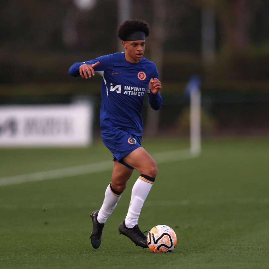 Kid's Football Training in Dubai | We Make Footballers