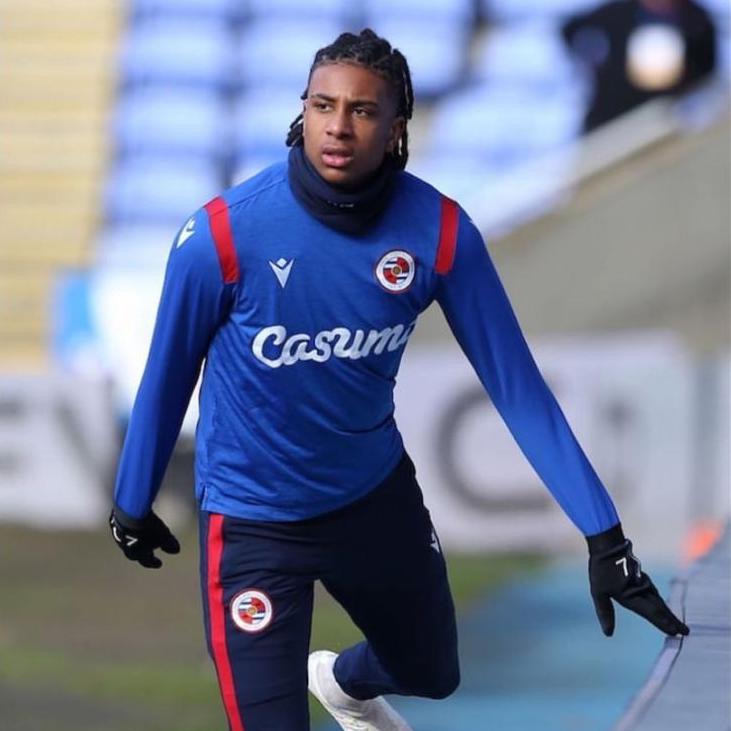 Kid's Football Training in Dubai | We Make Footballers