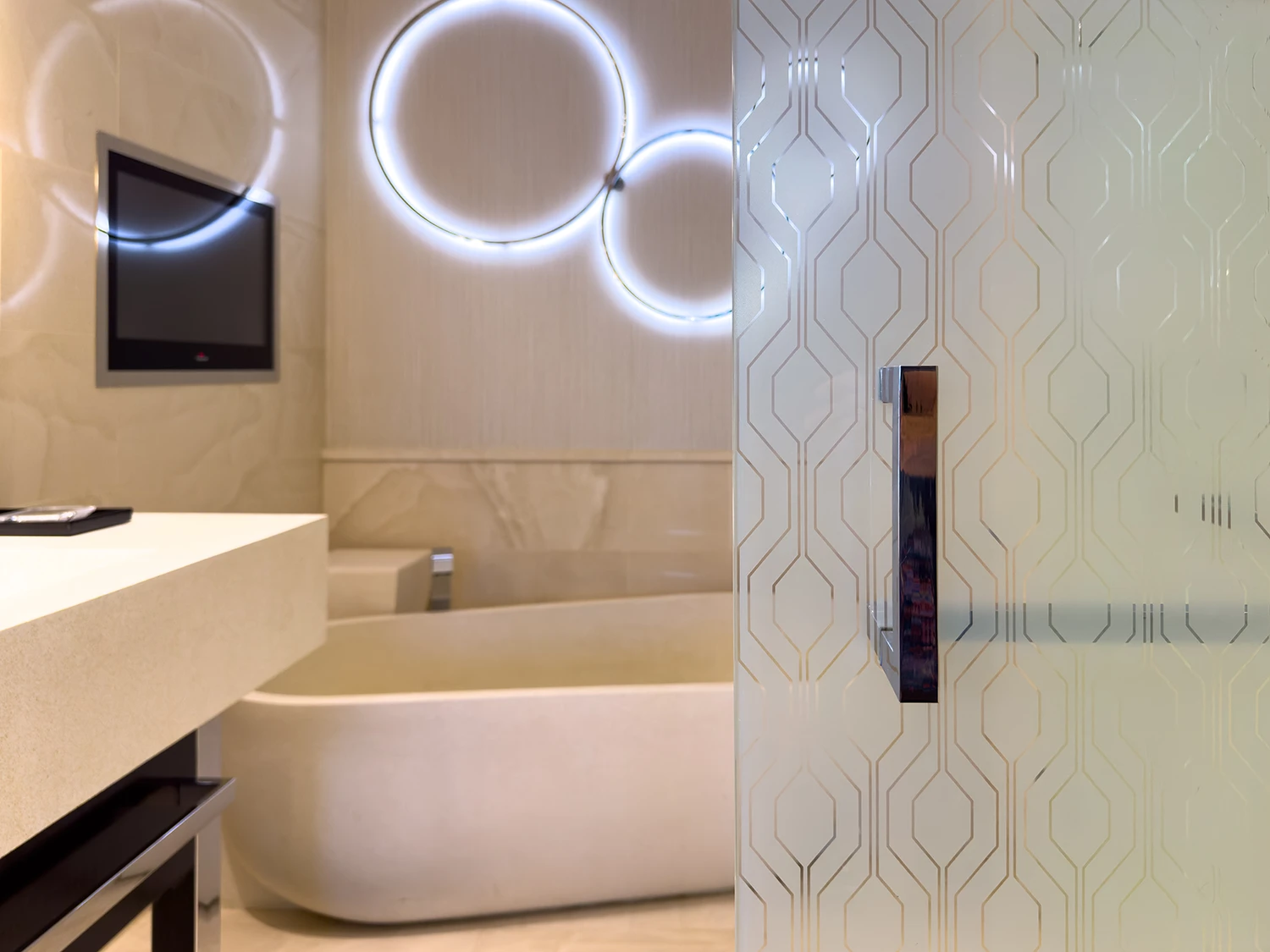 Decorative Shower Screens: Crown Towers, Perth