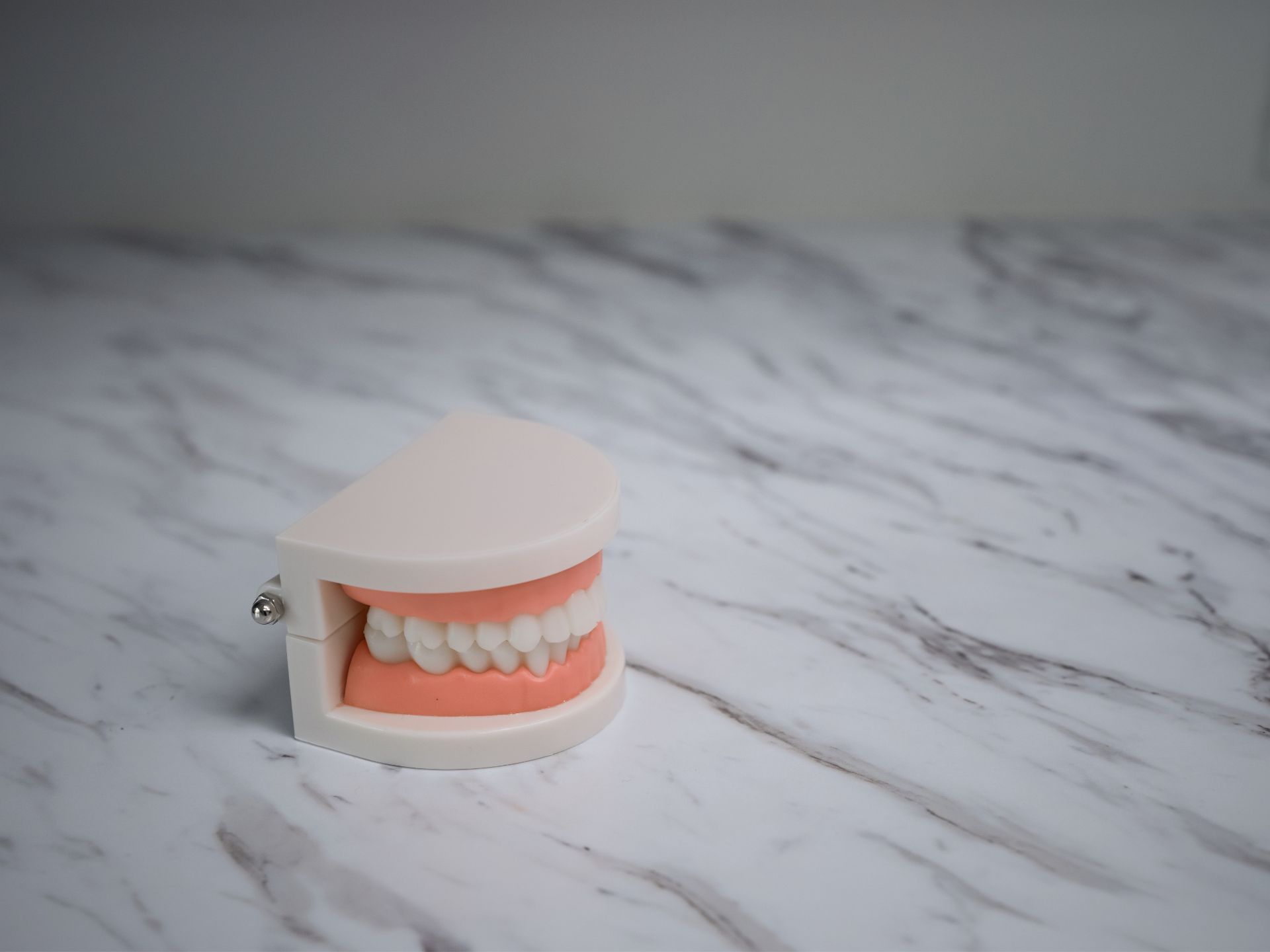 The Causes of Teeth Grinding | BB Dental Studio