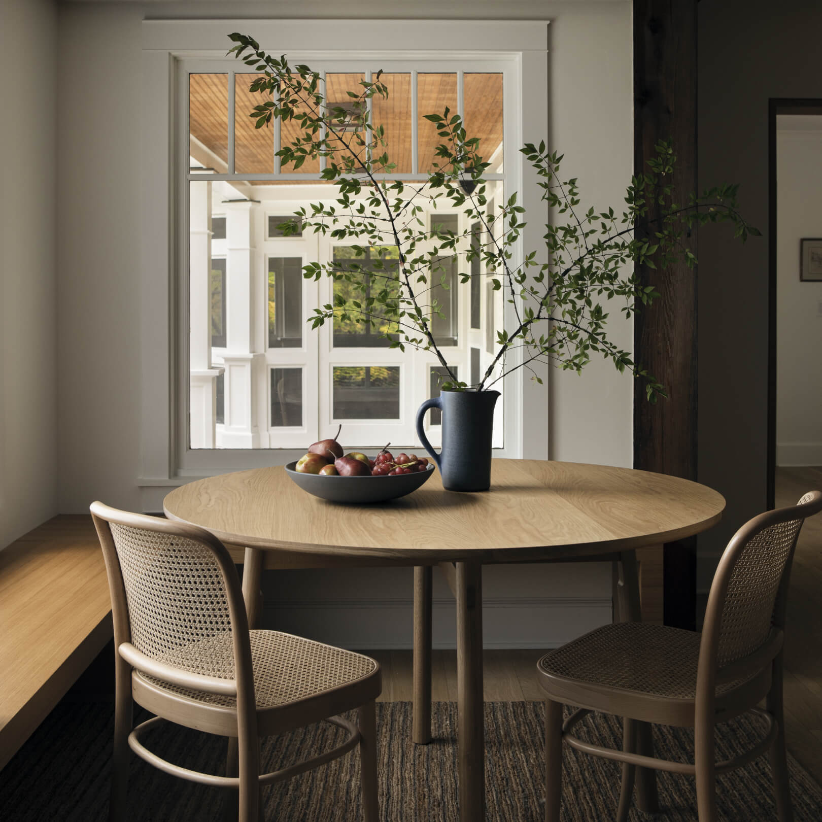 A Seamless Fusion of Tradition & Contemporary Style in Interior Design