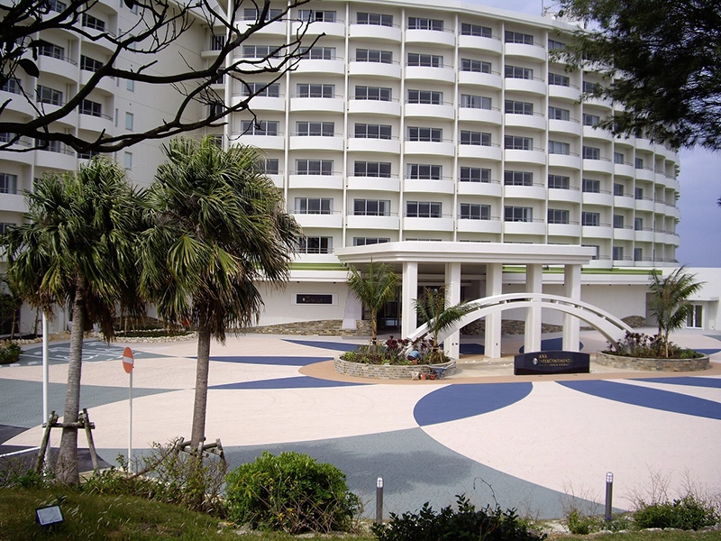 Hospital Walkways & Parking Lots | StreetBond®