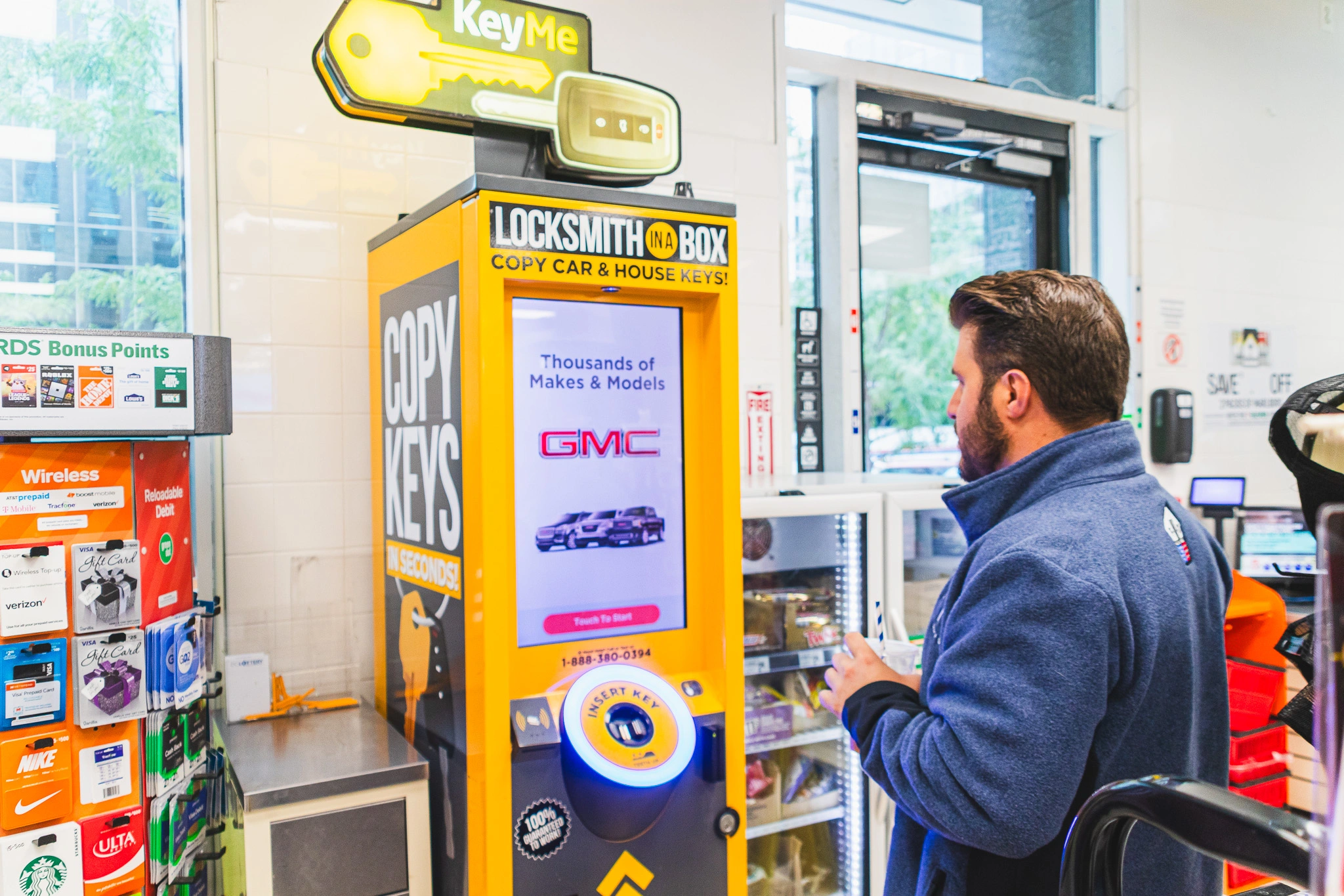 Screenverse | Largest Digital Out-Of-Home Advertising Networks