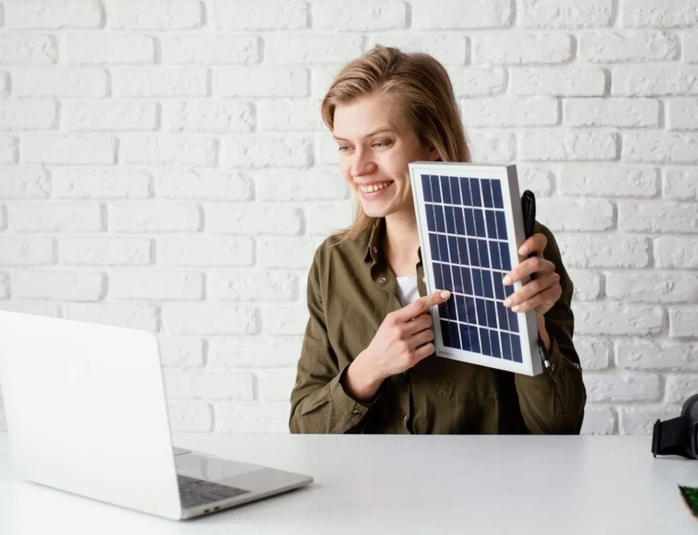 Learn Smartr Solar Education Series for Landlords, Tenants, and Homeowners