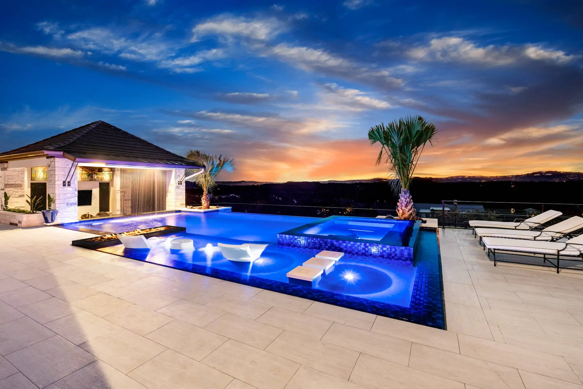 Austin Swimming Pool Builder | Custom Pools & Outdoor | GBIV Designs