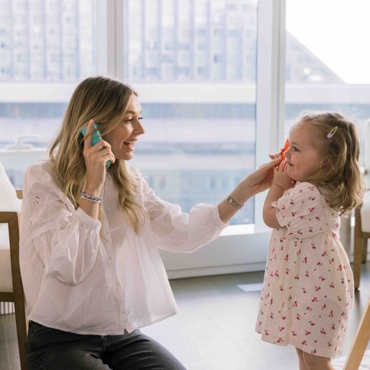 Daisy Plays | Unlock first words and full sentences