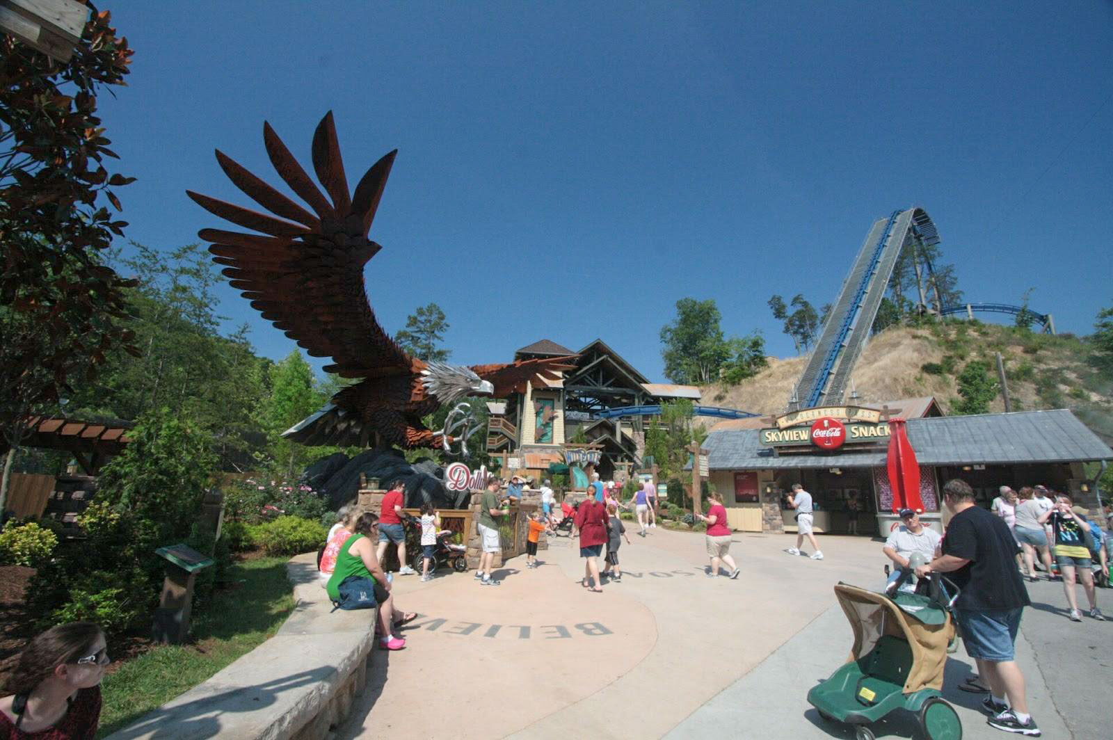 Dollywood Eagle | Sculpture by Kevin Stone