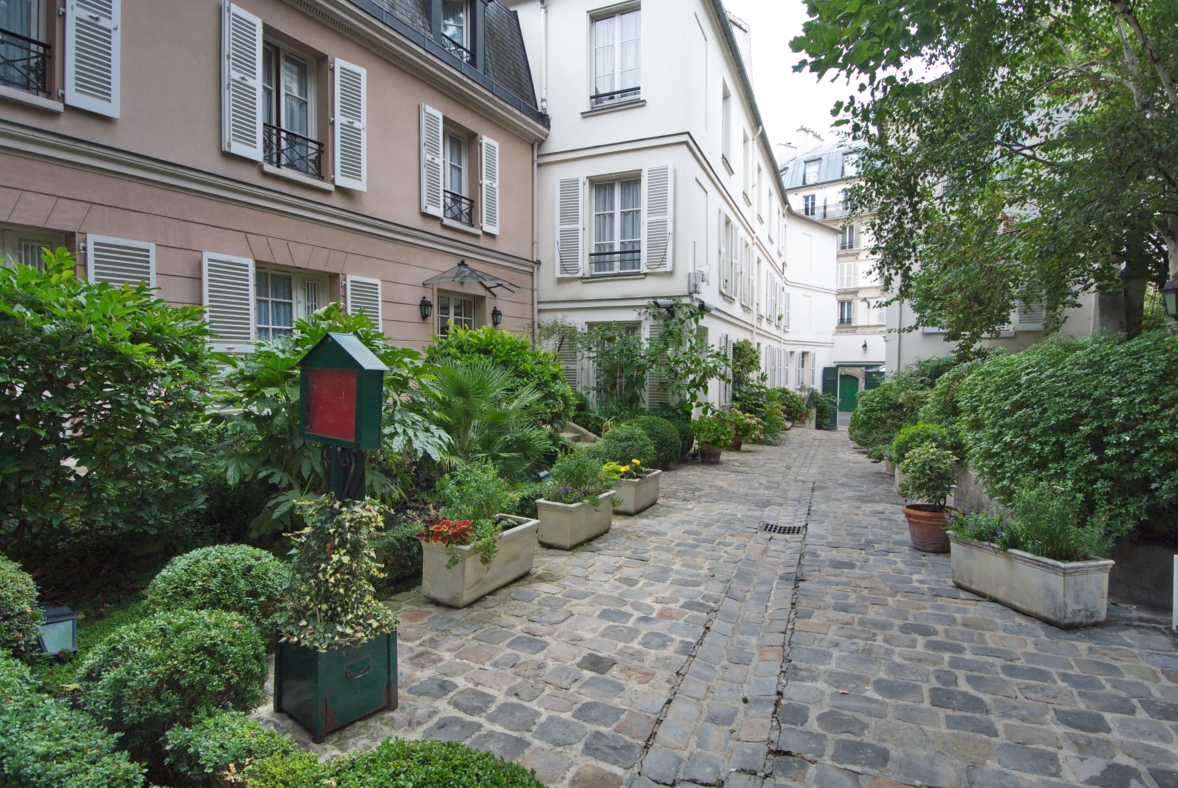 The 5th arrondissement of Paris: a district with an invaluable heritage