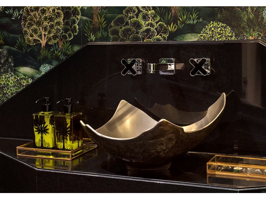 THG Paris