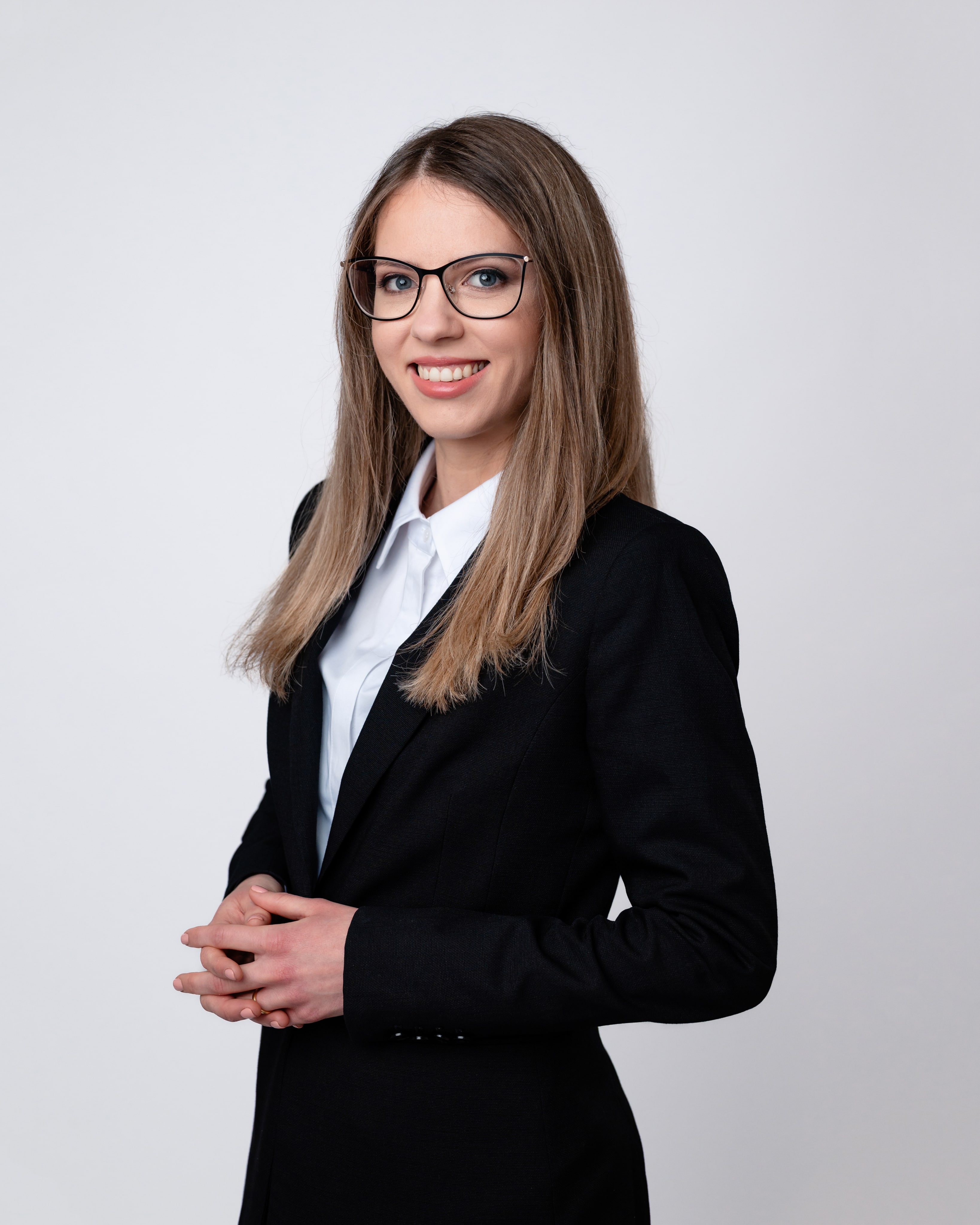 Dora Toderas | Avocat Roman in UK