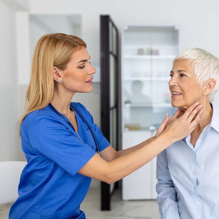 Hypertrophic Tonsils: Causes, Symptoms and Treatment