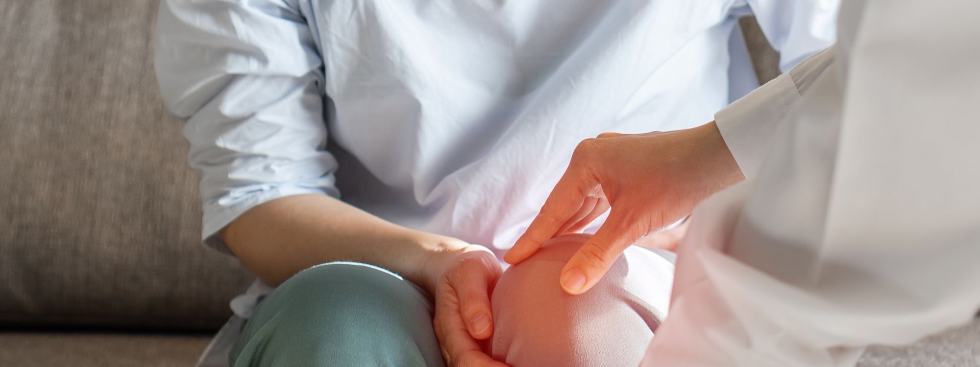 Swollen Knee: Causes, Diagnosis, and Treatment