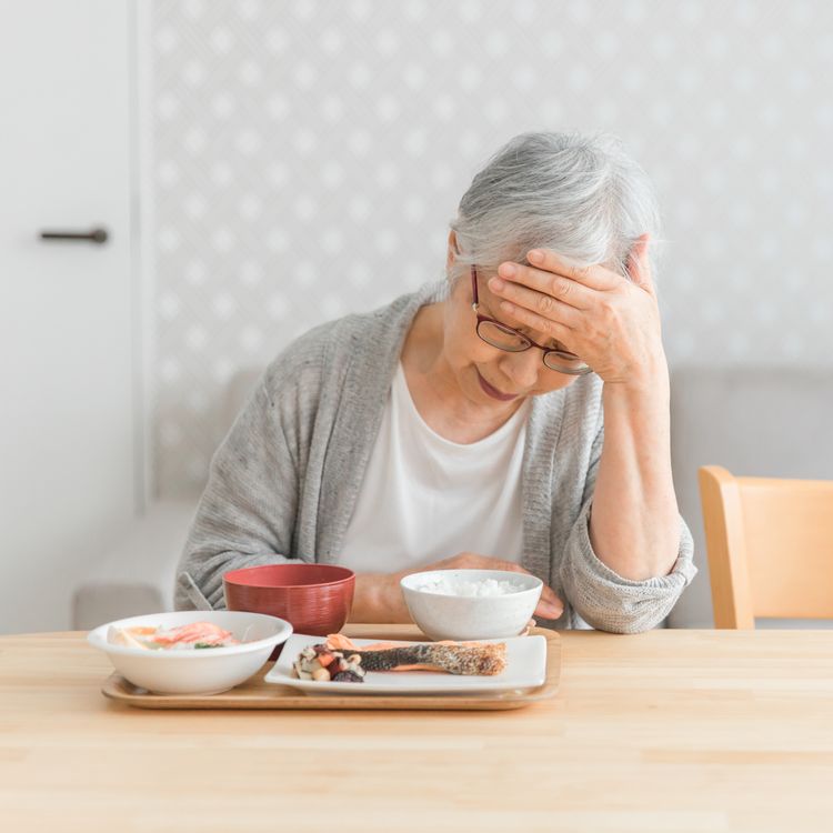 Dysgeusia: Causes, Symptoms, and Treatment