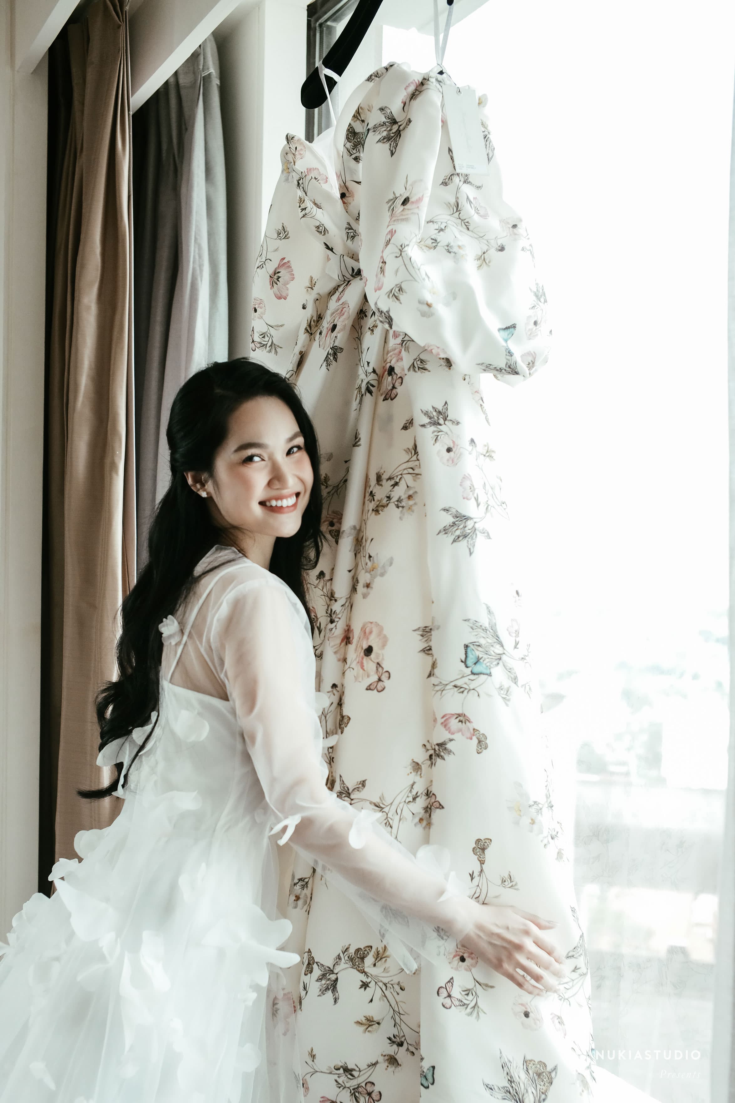 Cùng The F Lab Phân Tích Váy Cưới Celeb