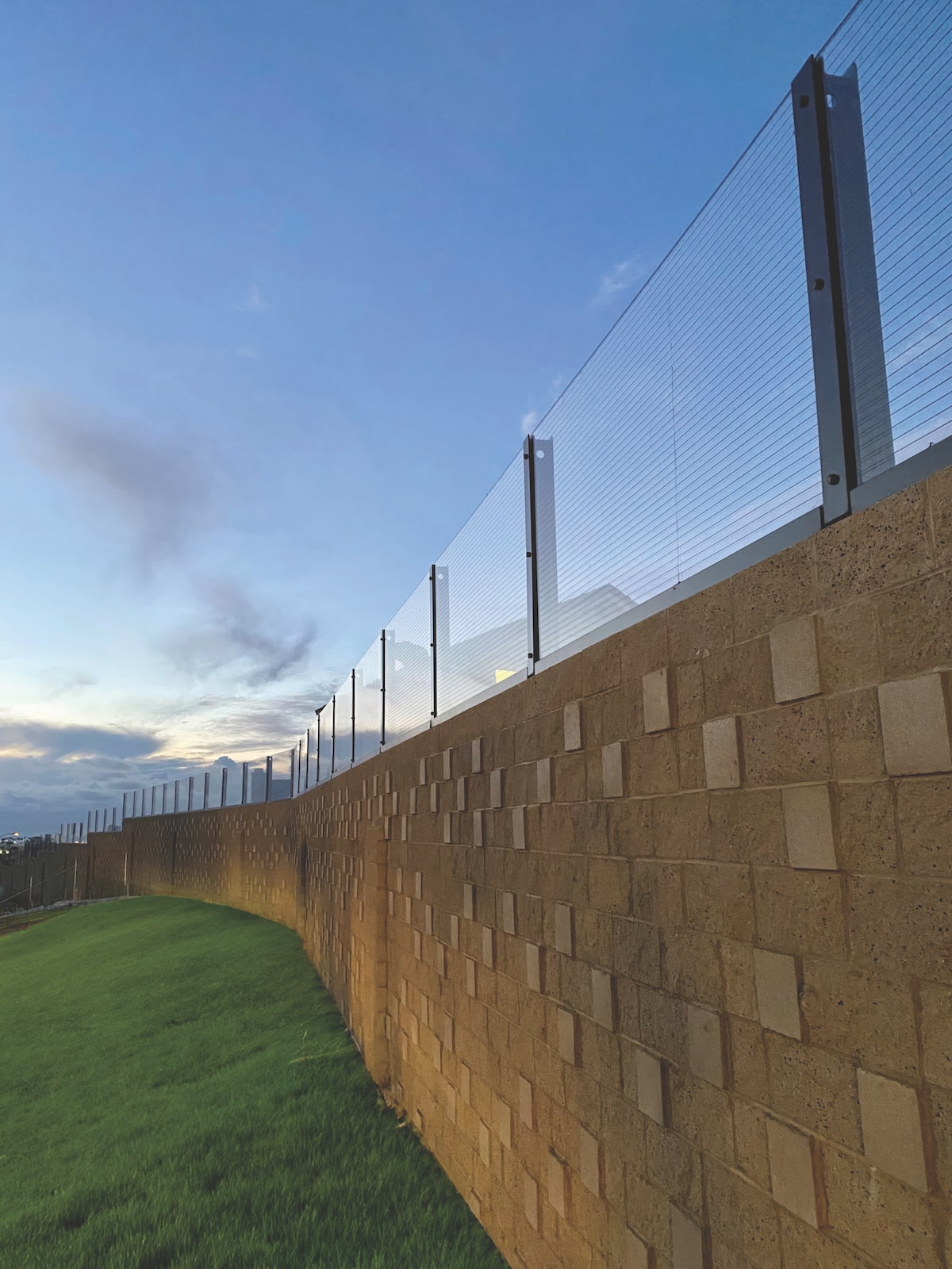 Systems - Superior Transparent Noise Barriers