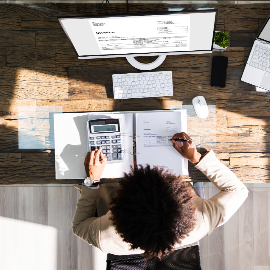 Customizable Invoicing: Streamline Financial Tracking | Playrolll