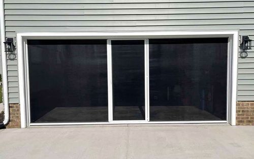 Get a Lifestyle Garage Screen Installed | Commonwealth Garage Door