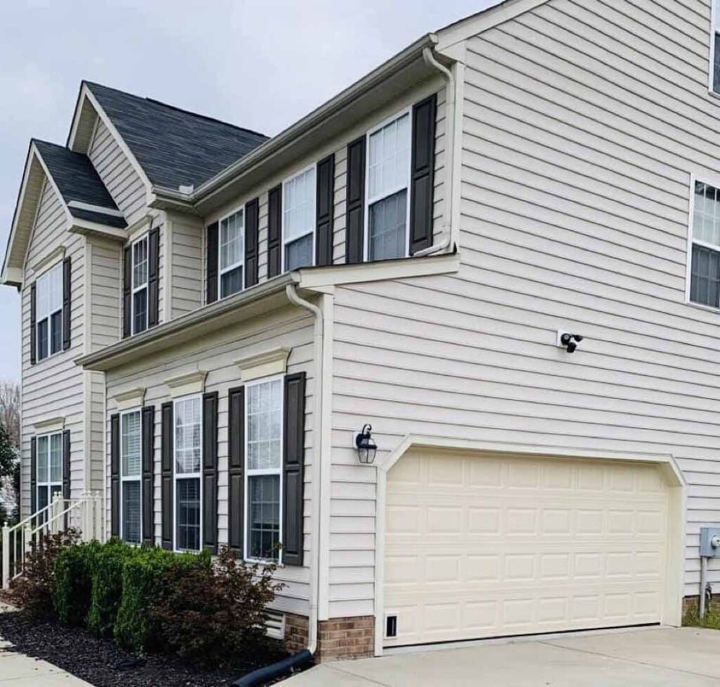 Front Entry vs Side Entry Garages: Which One is Right for You?