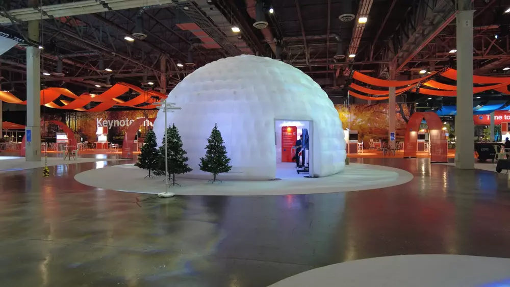 Quickspace case | Domes in Las Vegas