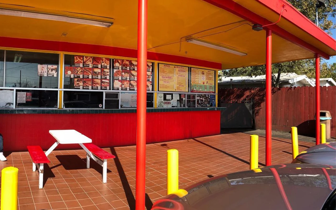 Home | East Main Drive-In