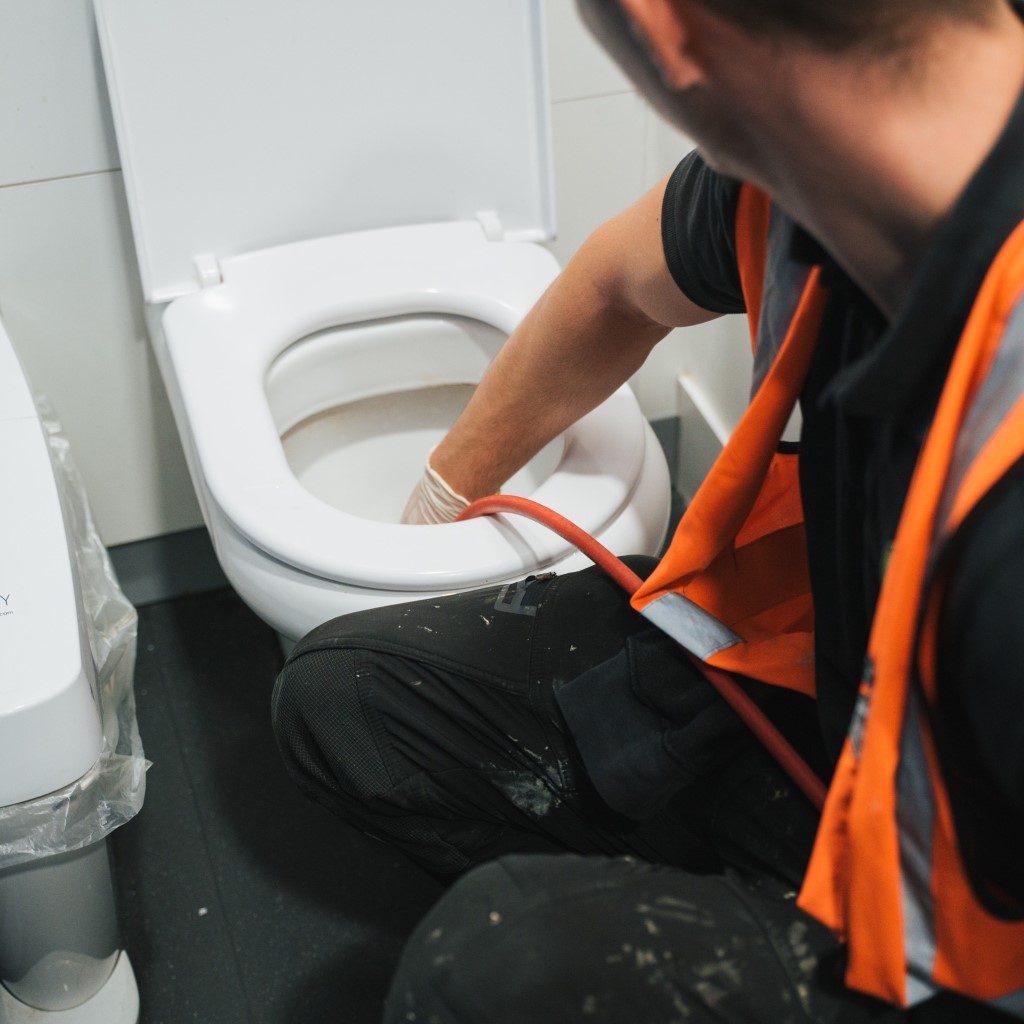 Toilet Water Rises Then Slowly Drains: What’s the Reason? - FS Drainage