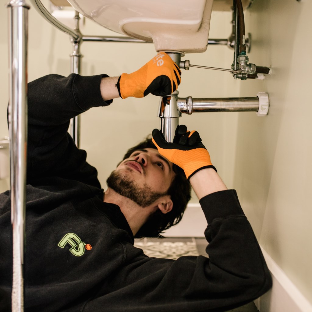 How to Unblock Your Kitchen Sink - FS Drainage
