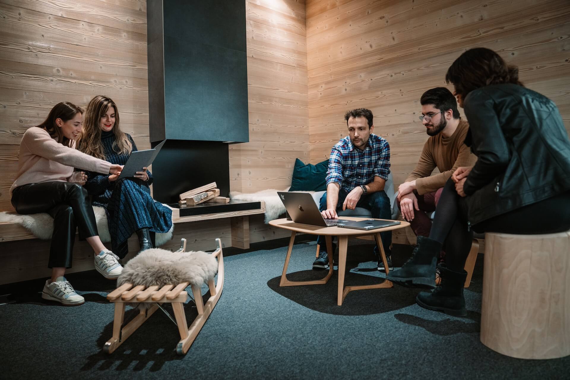 About Our Company Alohi in Geneva - Alohi