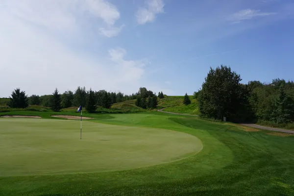 Tour The Course | The Quarry Edmonton
