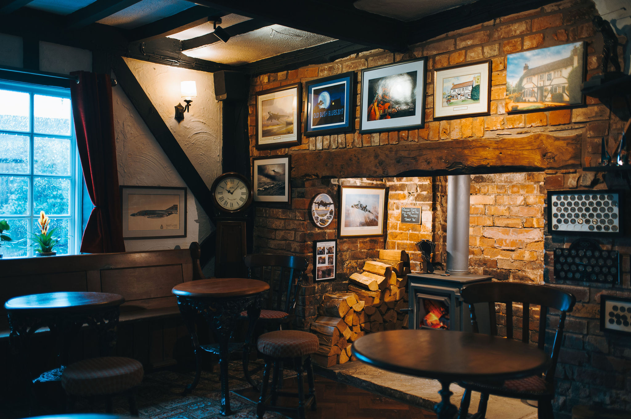 Country Pub in Worcestershire | The Old Bush
