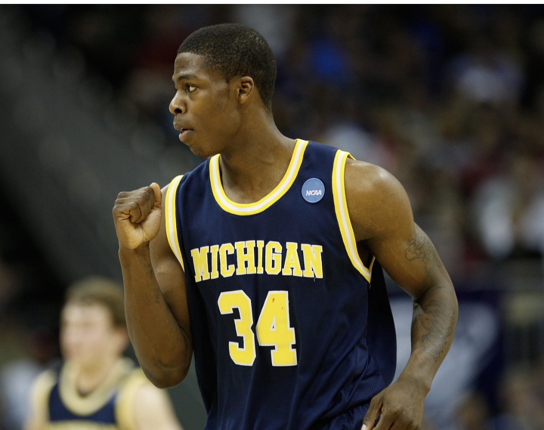 B10 - Host | Deshawn Simms