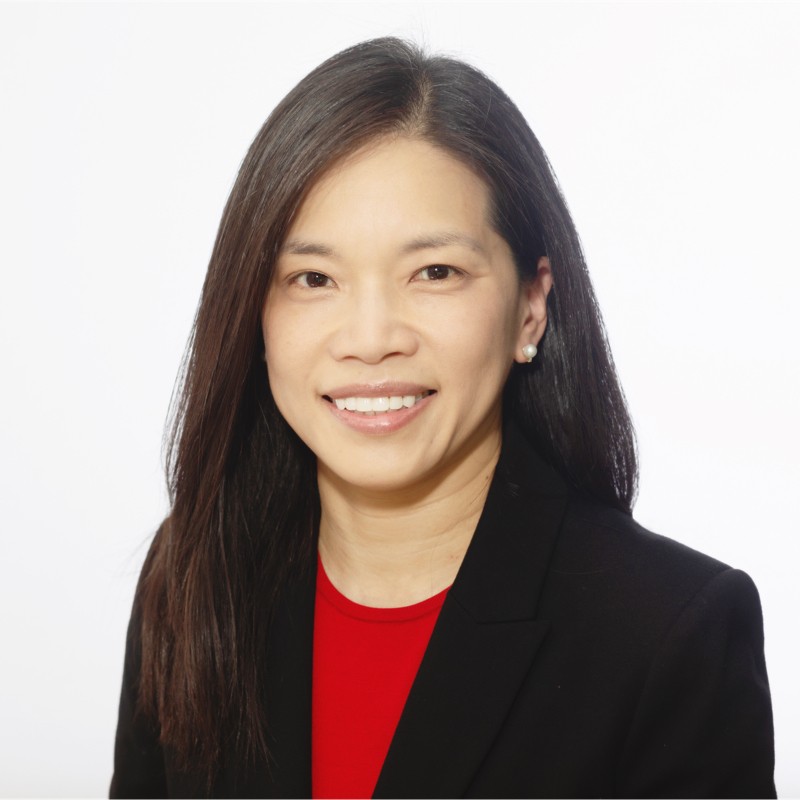 MomUp - We recruit world-class female executives.